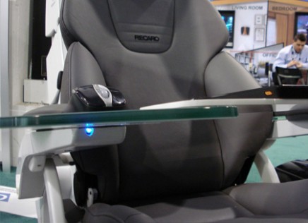 Emperor 200 - the ultimate gaming chair - 2LUXURY2.COM