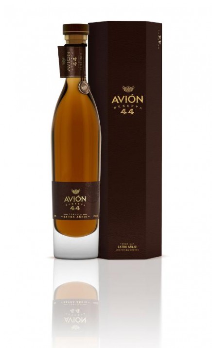 First 150 select cases of Avion Reserva 44 unveiled by Tequila Avion ...