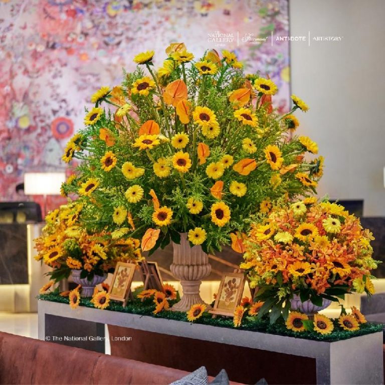 Van Gogh's Sunflowers Inspired This Distinctive Afternoon Tea ...