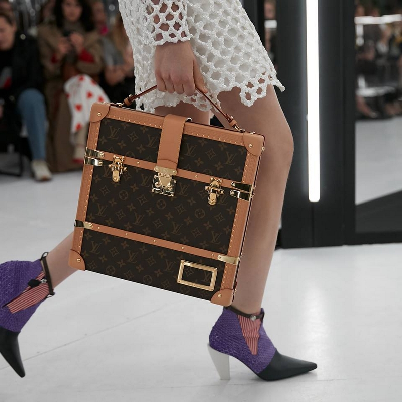 Nicolas Ghesquière’s sci-fi silhouettes take flight for Louis Vuitton ...