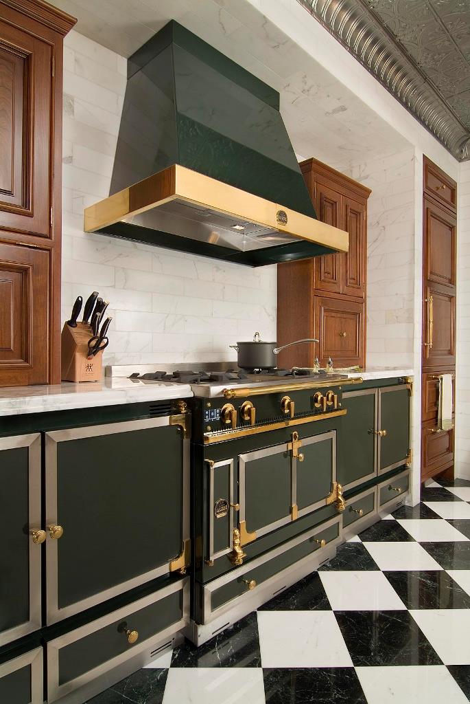 Top Tips to Renovate Your Small Kitchen Space