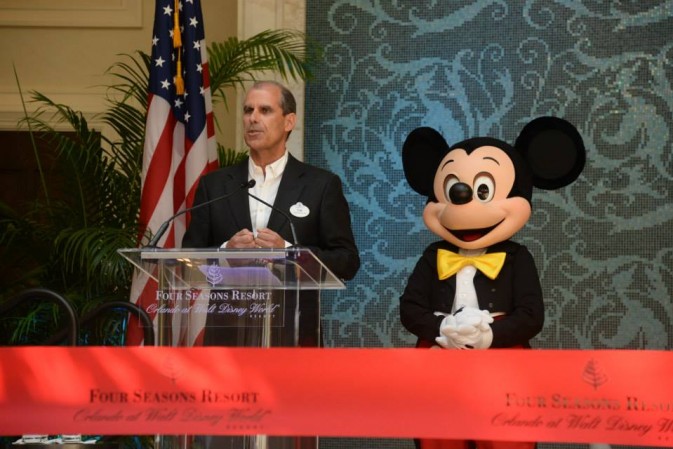 Nine-bedroom suite, on-site theme park, and a five-acre water park ...