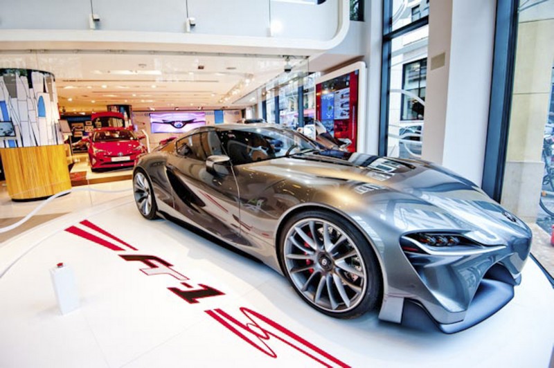 Toyota Creative Design on Champs- Élysées in Paris - 2LUXURY2.COM
