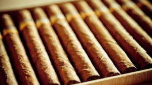 The Iconic Cuban Cigar: A History - 2LUXURY2.COM